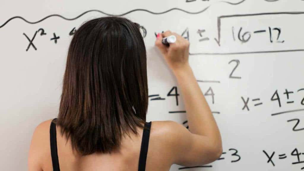 Día Internacional de las Mujeres Matemáticas - TXS+