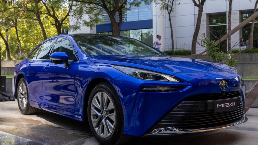 Cuatro cosas que hay que saber sobre el Toyota Mirai: el auto que sólo ...